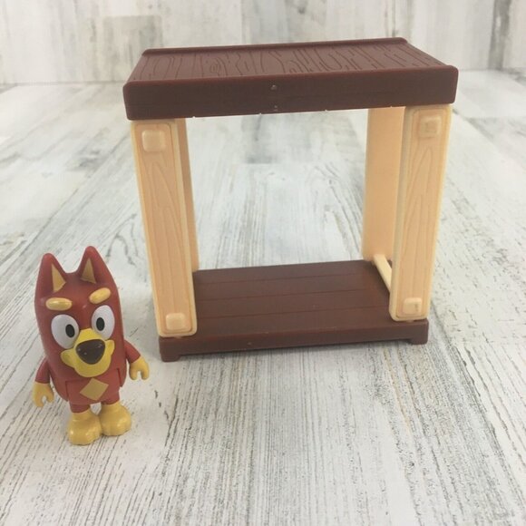 moose toys | Toys | Bluey Rusty And Fort At School Figure Playset Story ...